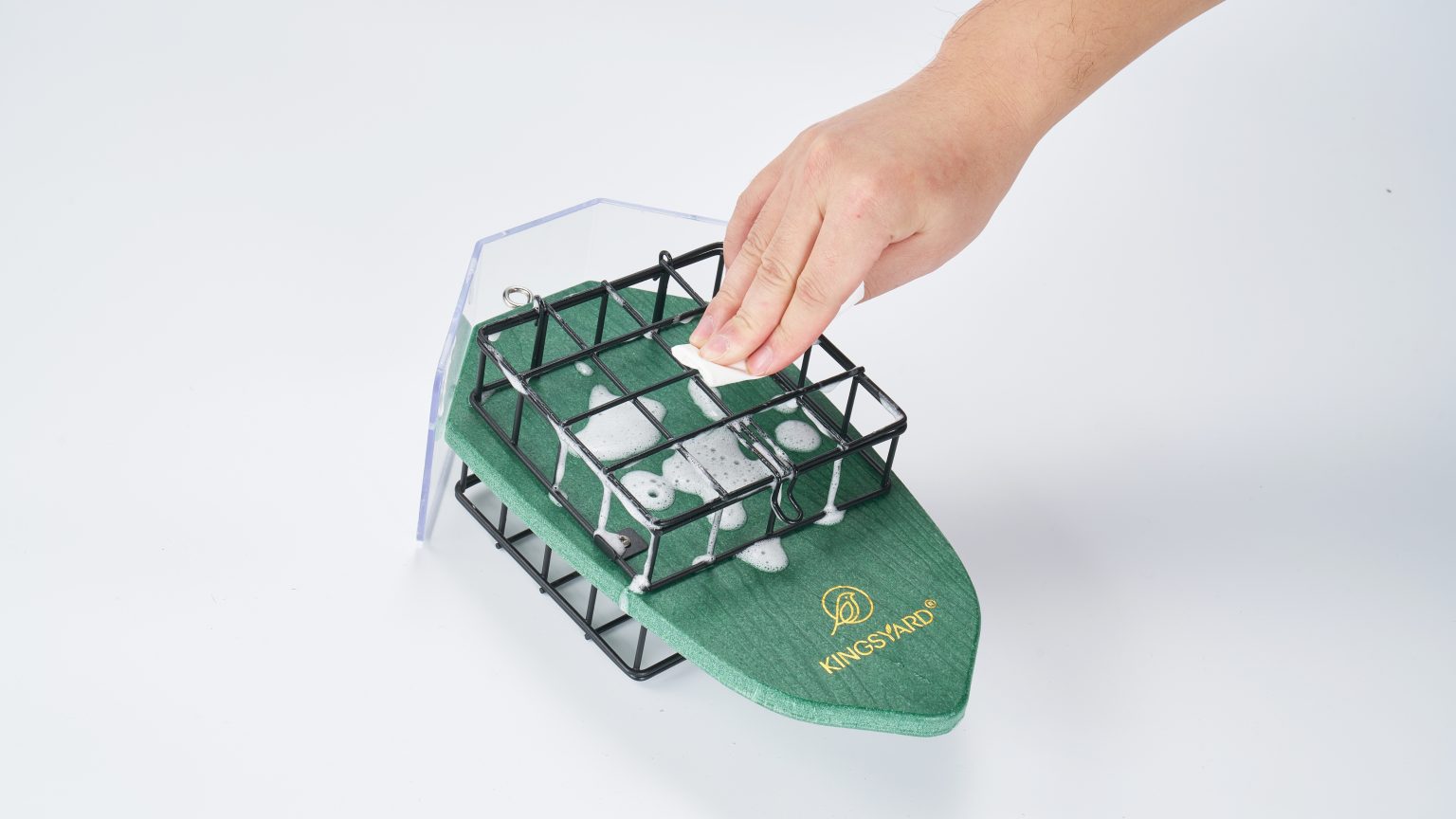 Bird Feeder Cleaning Guide: How to Keep Your Feeders Safe and Hygienic ...